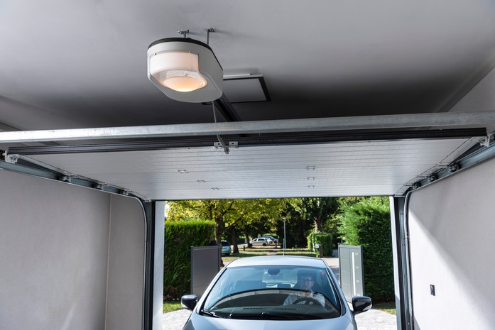 Elektrisch Garagedeur: Automatisch bedienbaar - Somfy