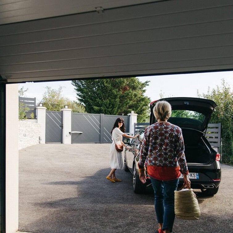Elektrisch Garagedeur: Automatisch bedienbaar - Somfy